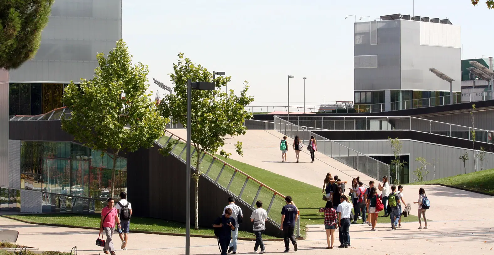 Universidad Autónoma: Instalaciones Y Programas Académicos | Fotocopias ...