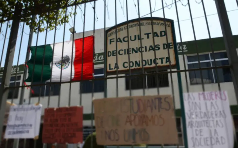 Facultad De Ciencias De La Conducta En El Campus De Toluca | Fotocopias ...